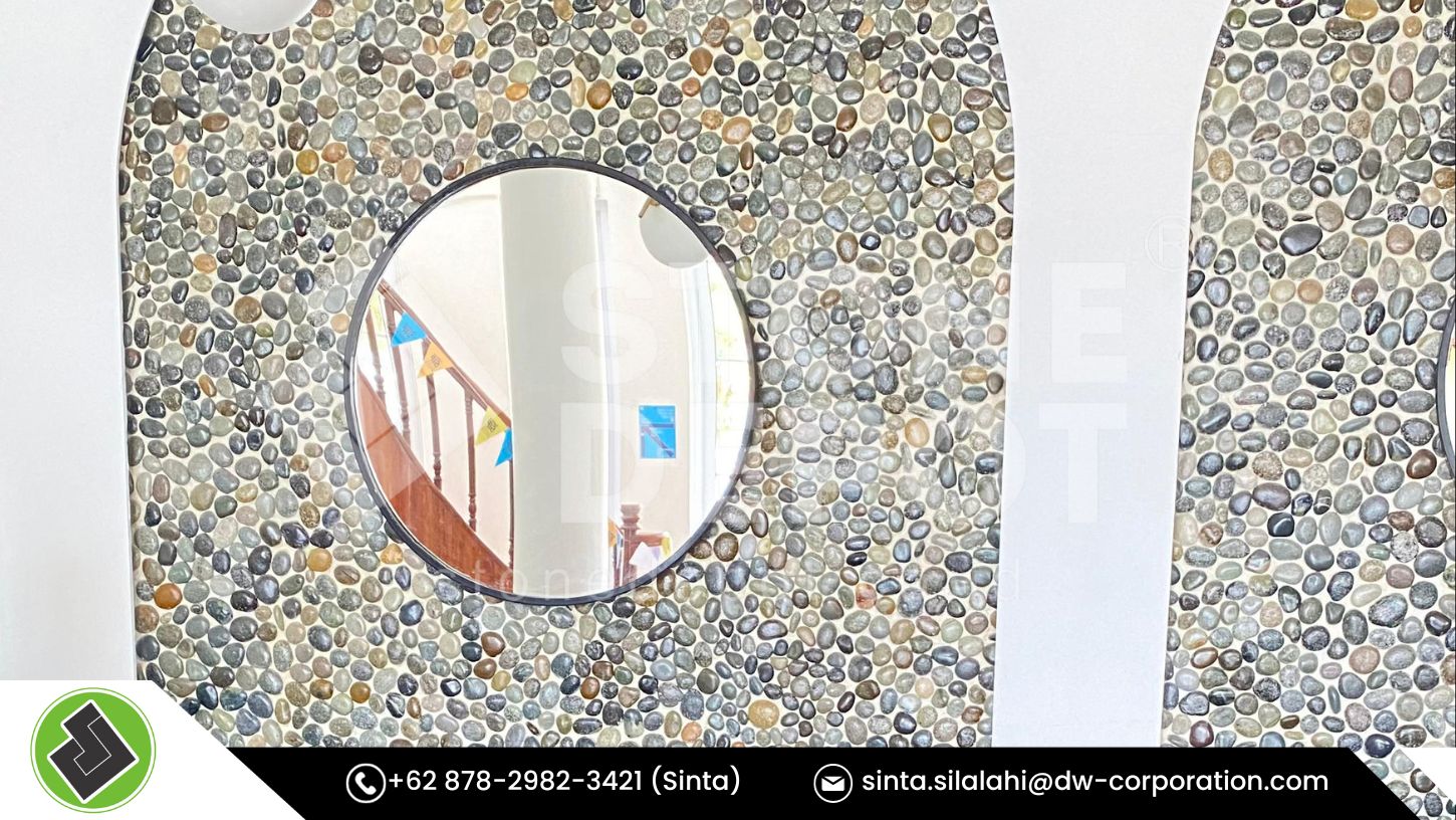 Pebble Stone Wall: The Vibrant Pink and Multicolor Aesthetics of Huis